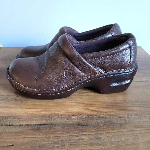 boc | Shoes | Boc Born Concepts Peggy Brown Leather Clog Slip On Shoes ...
